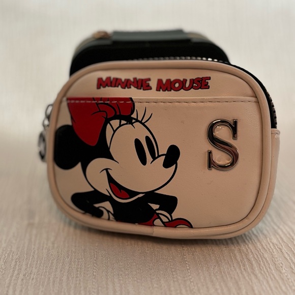 Disney | Bags | Minnie Mouse Disney Coin Purse Nwot | Poshmark